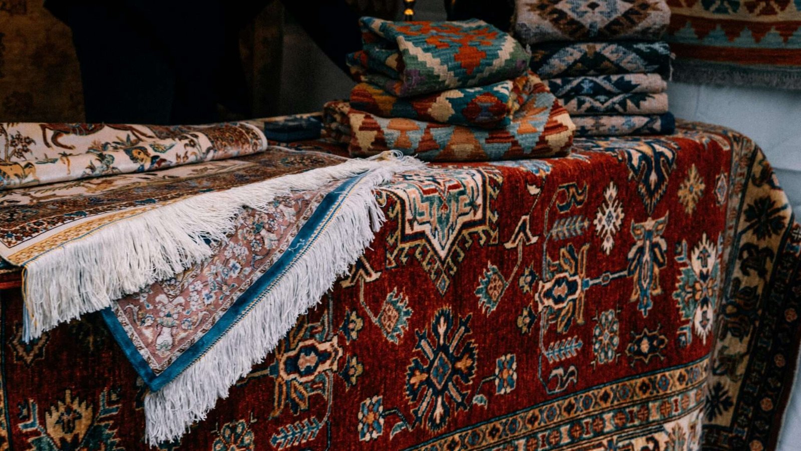 How Much Do Persian Rugs Cost? An Effective Guide